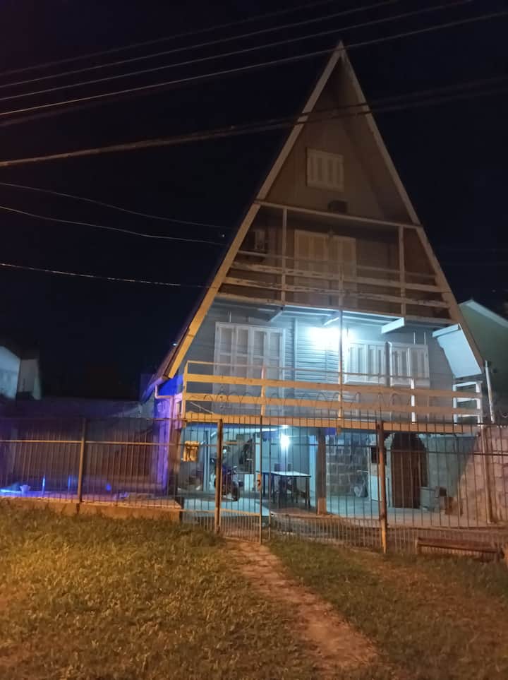 Casa A 1 Quadra Da Praia Do Laranjal - Rio Grande