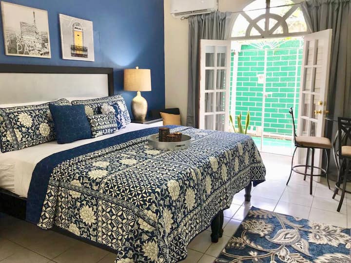 Highlife City Studio Apartment - Kingston