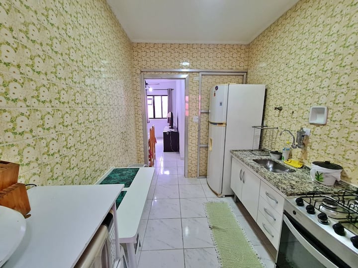 Ap Enseada Próx Praia E Perto Dos Comércios - Guarujá