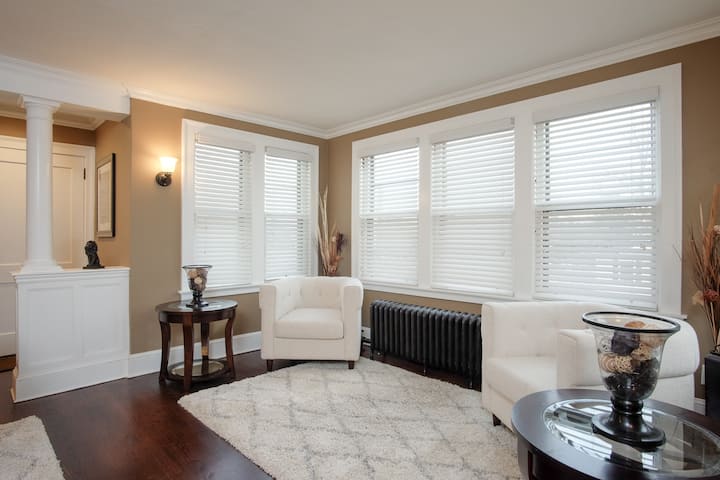 2 Bedroom Apt! 2 Full En-suite Bathrooms! - Hartford, CT