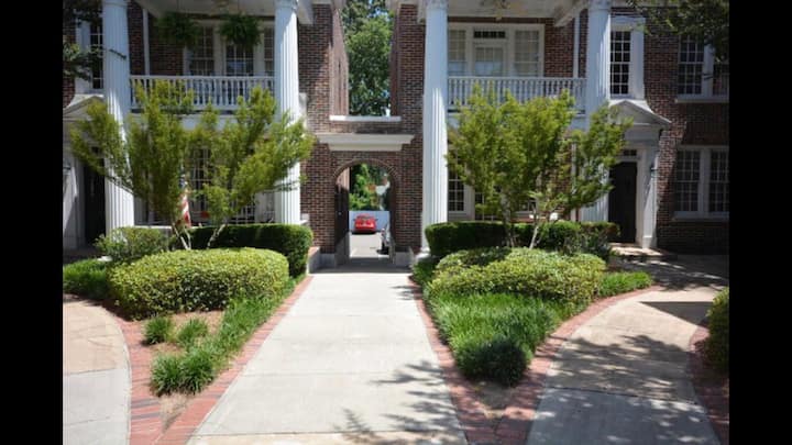 Private Entrance & Bath By Au & Hospitals - Augusta, GA