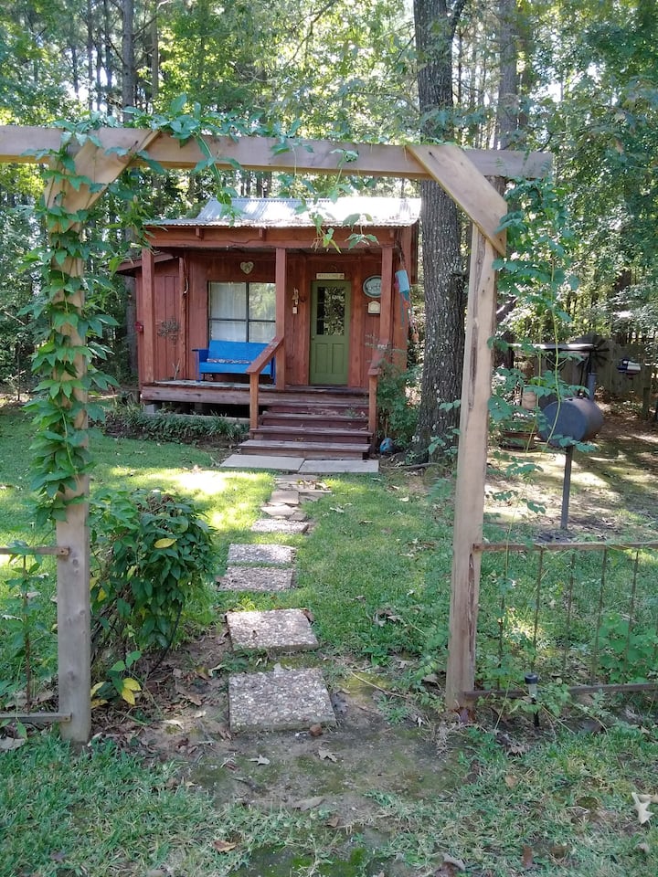 Emmer's Cabin "So Sweet" - Chandler, TX