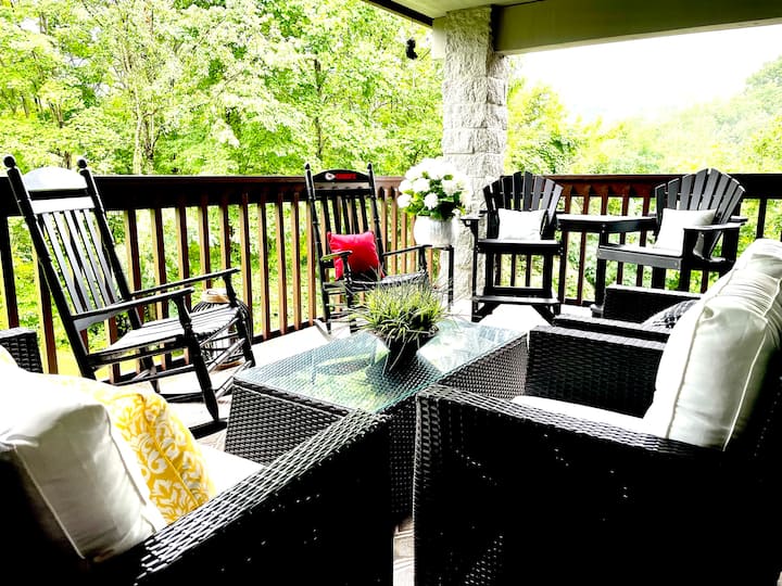 Nature, Comfort And Calm @ Boobear - Gatlinburg, TN