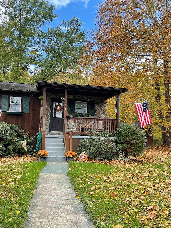 Bobby Joes Cozy Little Cabin, Llc - West Virginia