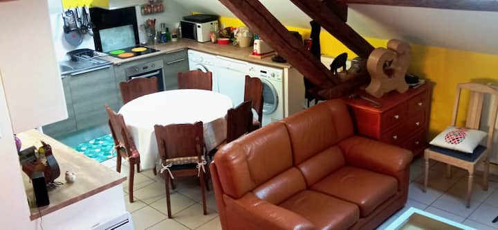 Grande Chambre Dans Duplex - Fourmies