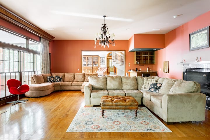 Mansion For Two, Pvt Room - Fairview, TN