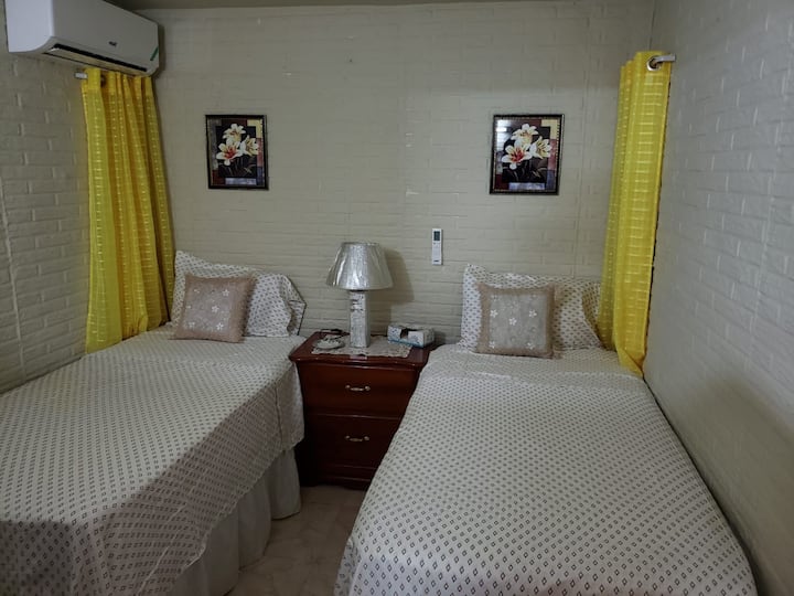 3 Bedroom Family Friendly - Kingston