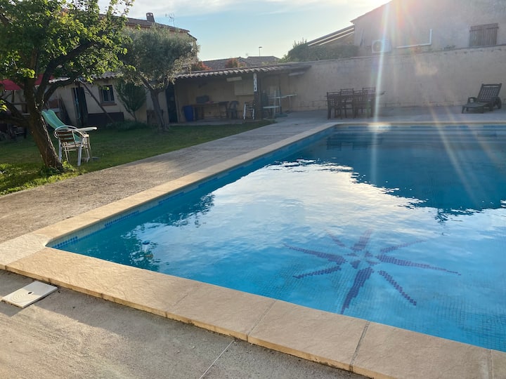Appartement T2 Avec Accès Piscine, Plage 5 Minutes - Plage de Fos-sur-Mer