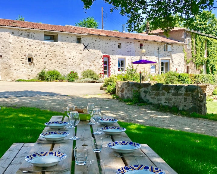 Le Logis Du Château La Flocellière - Les Epesses