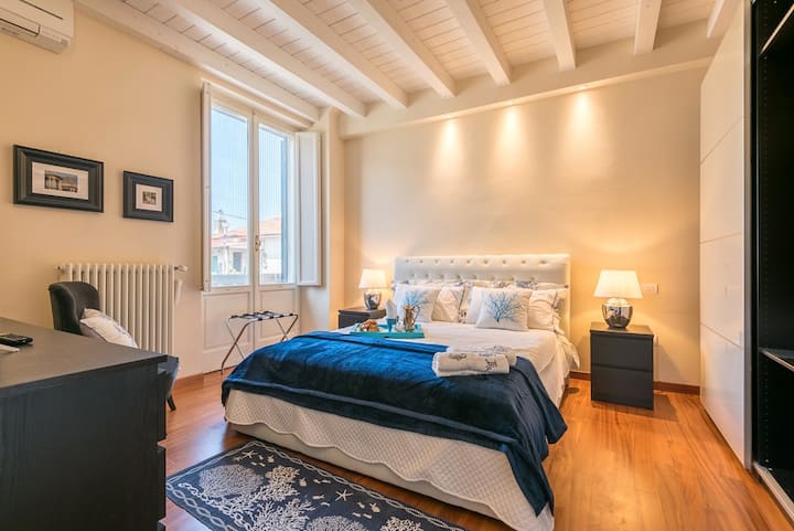 Exclusive Viareggina Art Deco Villa, With Jacuzzi - Viareggio