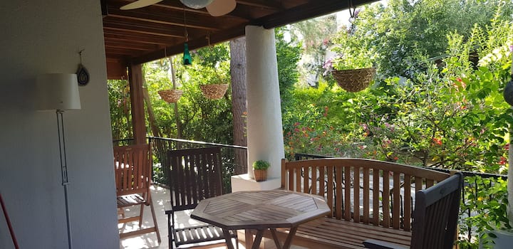 Bodrumtorba Havuzlu Denize Yürümemesafesinde Villa - Gümbet