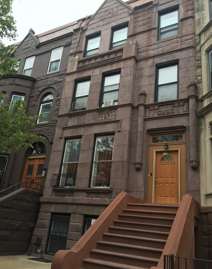 Vanilla Tea - Private 1 Bedroom Apt. In Brownstone - Brooklyn, NY