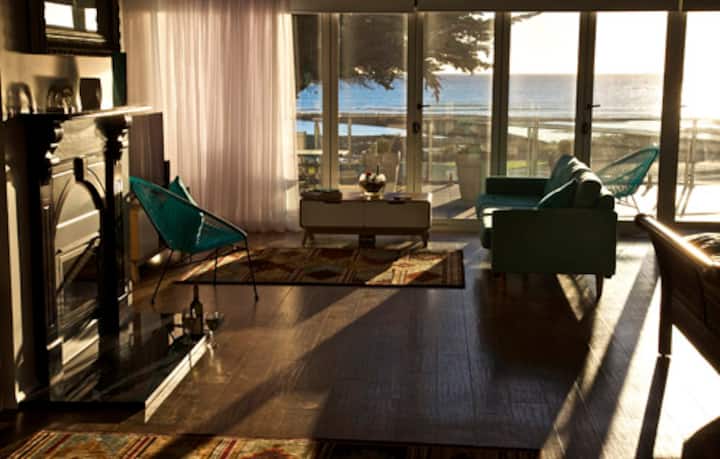 Penguin Beachfront Apartments - Beachfront 1 Apt - Penguin