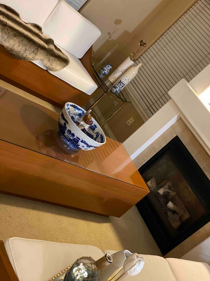 Safe And Cozy Space With Indoor Fire Place - Anderson Island
