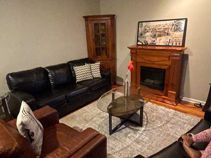Lovely 2 Bedroom Huntington/ Cold Spring Harbor - Oyster Bay, NY
