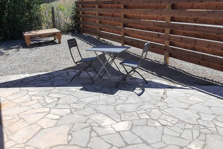 Grand T2 Tout Confort Avec Terrasse Au Calme - Castres