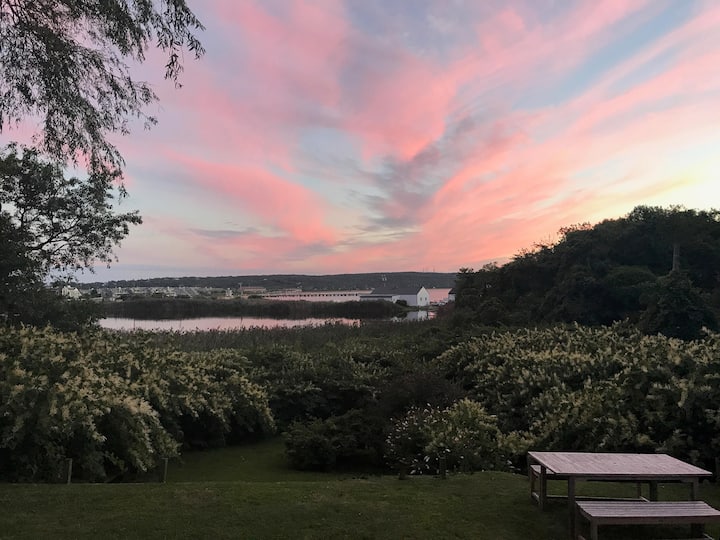 Montauk Home With Spectacular Water And Sunset Views - Montauk, NY
