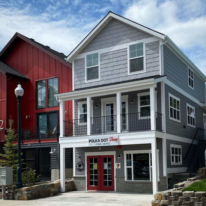 Steps From Downtown Whitefish (Unit 201) - ホワイトフィッシュ, MT