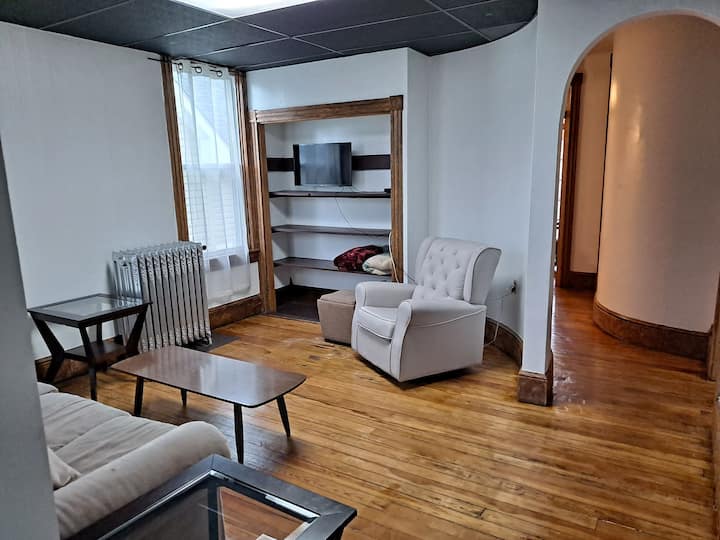 Lovely 2 Bedroom Serviced Apartment W/ Amenities - Rocky Gap State Park, Flintstone