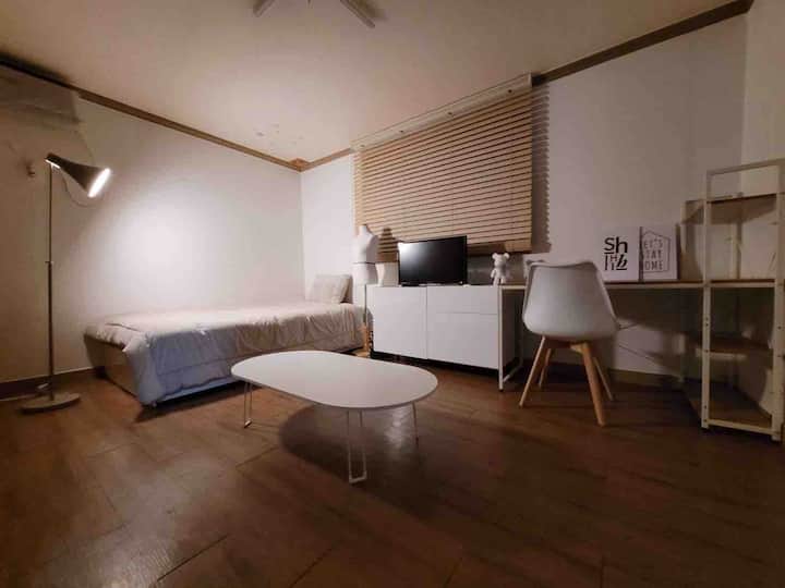 계명아트센터, 계명대학교, 계명대역 인근 위치좋은 원룸, 장기숙박할인 #Kmu - 대구광역시