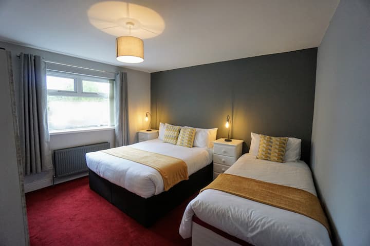 Room 4 - Triple - The Willows Guesthouse - Dunfanaghy