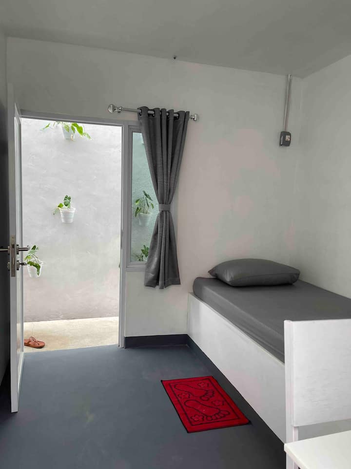 Kost Pak Andy - Indonesia