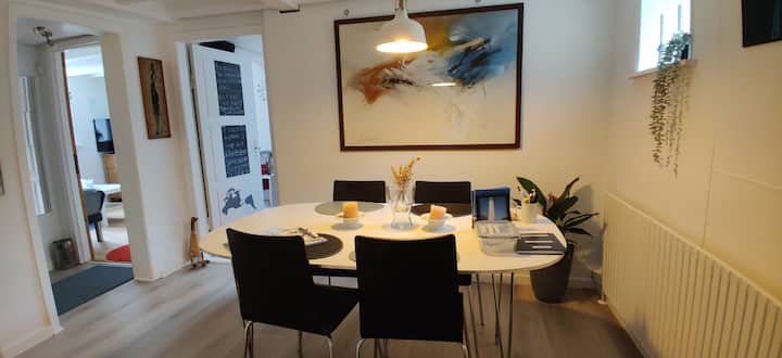 Cozy Basement Apartment In Aarhus, W/free Parking - Aarhus