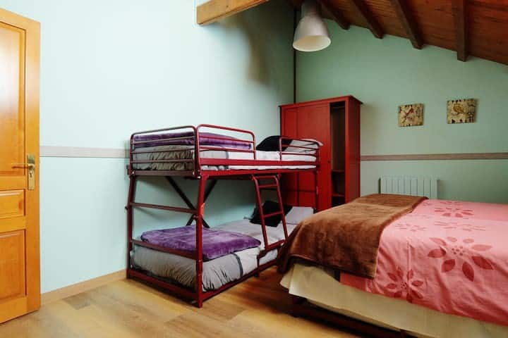 Valle De Aisa - Habitacion Familiar 2 - Canfranc