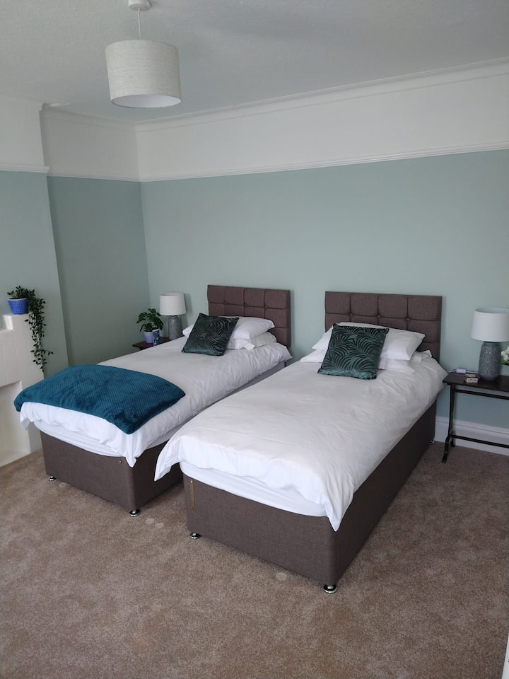 Comfortable Twin Or Double Room. - Southend-on-Sea