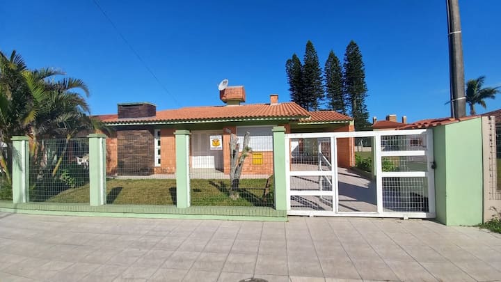 Casa C/piscina, 200m Da Praia, 4 Dormitórios.centr - Xangri-Lá