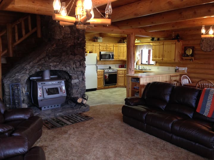 Comfortable Private Room 17 Miles From Yellowstone - Island Park, ID