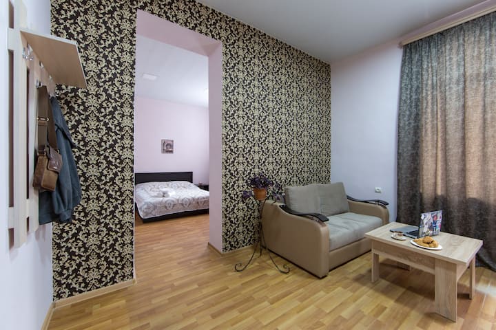 Современная квартира с видом на центральную улицу - Azerbaijan