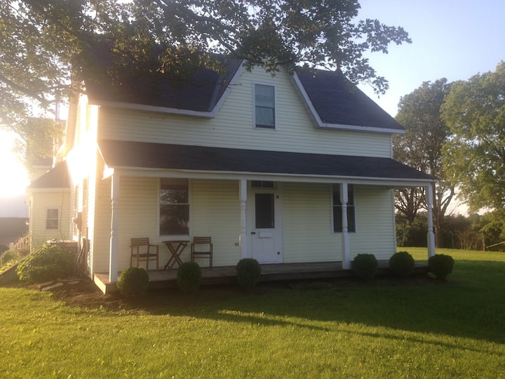 Ih Ranch Guesthouse - Perth, ON, Canada
