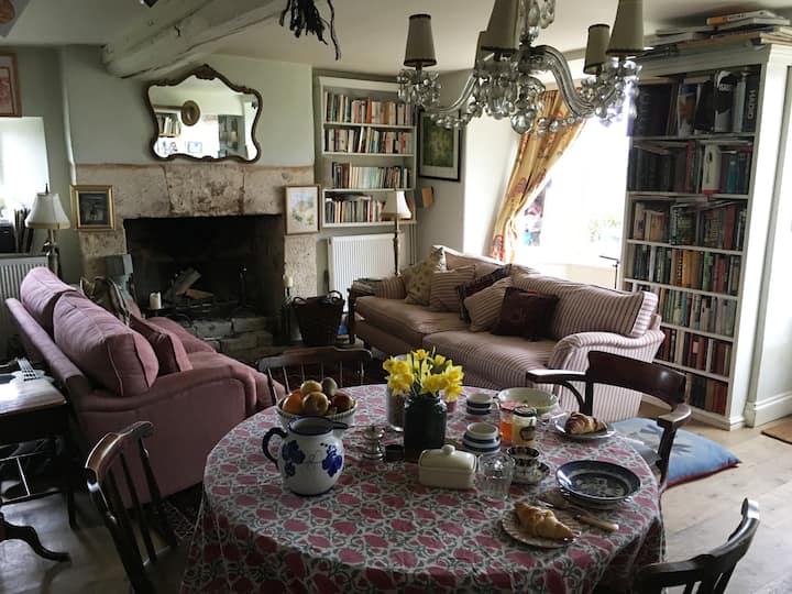 Beautiful Stroud Cottage, B&b (Hawkwood, Scco) - Stroud, UK