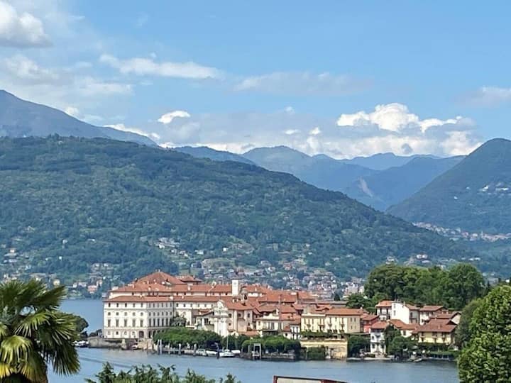 Accogliente Stanza Privata A Stresa - Stresa