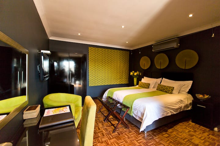 Glendower View Guest House - Edenvale