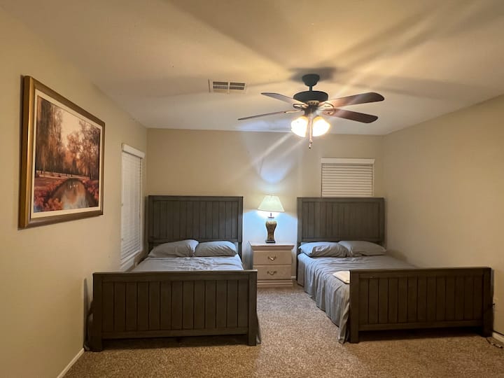 Vegas Beautiful House With 6bedroom 7bed,2sofa Bed - North Las Vegas, NV