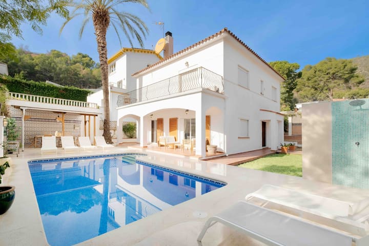 Villa W/pool Just Renovated | Bellamar By Palmera - Castelldefels