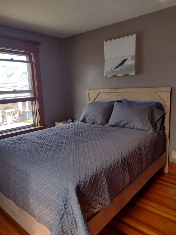 Huge Two Bedroom Just Minutes From Downtown - Schenectady, NY