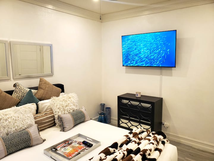 Stylish 1-bedroom
Rental Unit - Nassau