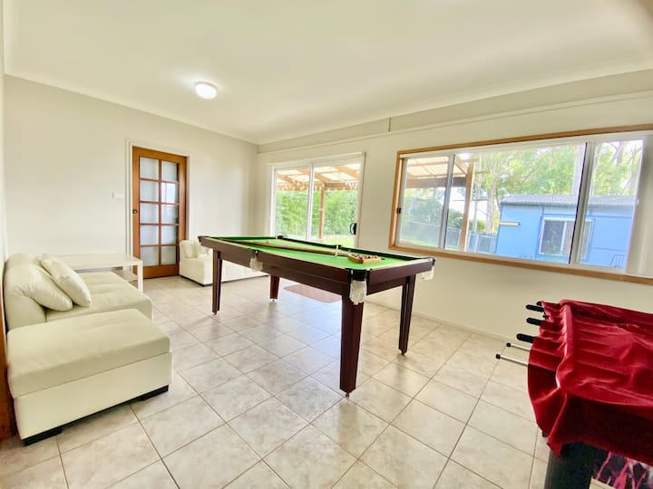 Ocean Views, Backyard & Rumpus, 900m To The Beach - Ulladulla