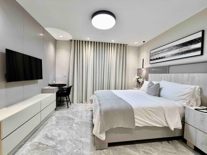 Aa-301 Elegante , Moderno , Excelente Ubicación - Santo Domingo