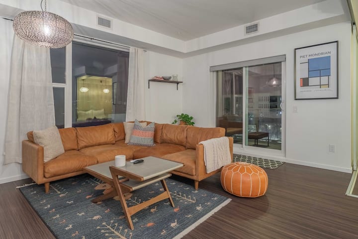 Modern Downtown Kelowna Retreat - Kelowna