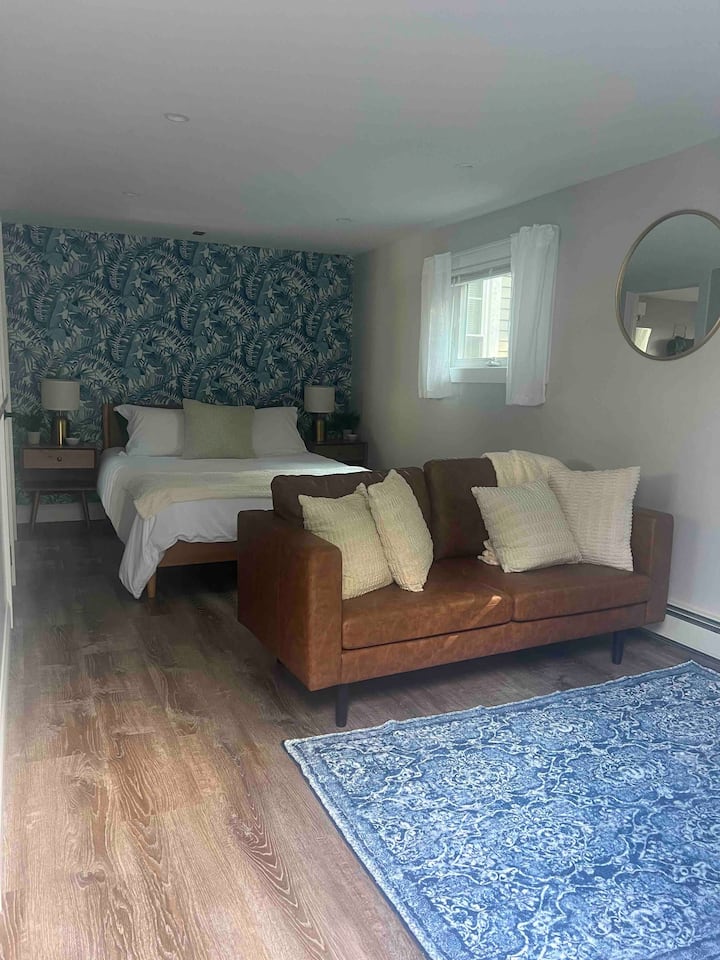 Kenyon Flat-studio Apartment - South Kingstown, RI