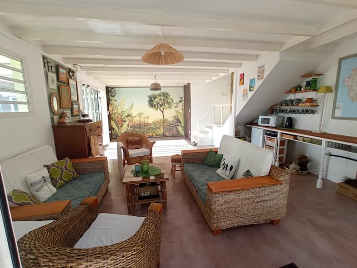 Chambre Bélouve A La Kaz Ti Zozeff - Saint Joseph