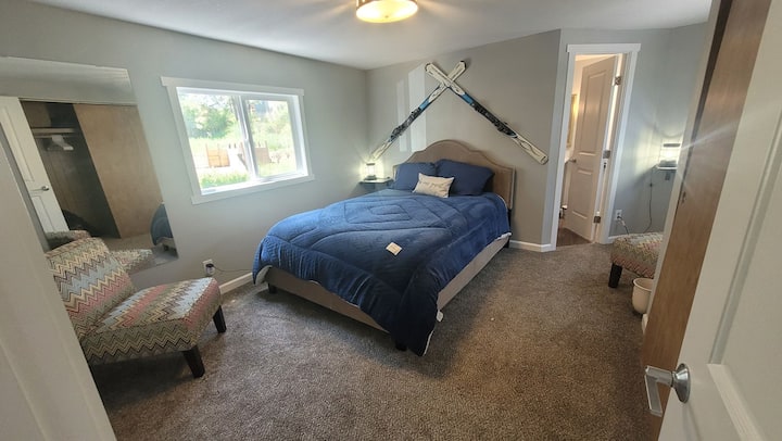 Spokane Chalet - Spokane, WA