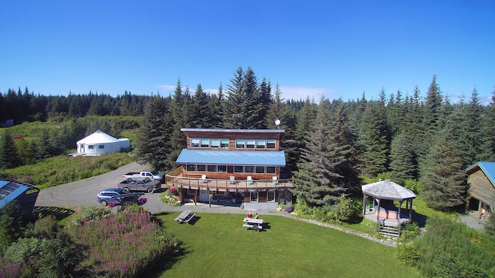 Sunset Suite At Twin Creeks Trail Head Lodge - Homer, AK