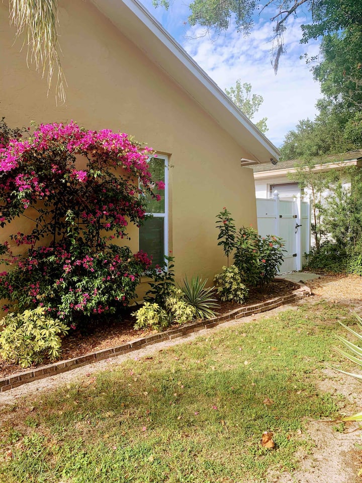 Cozy Apartment Studio By South Lakeland - Lakeland