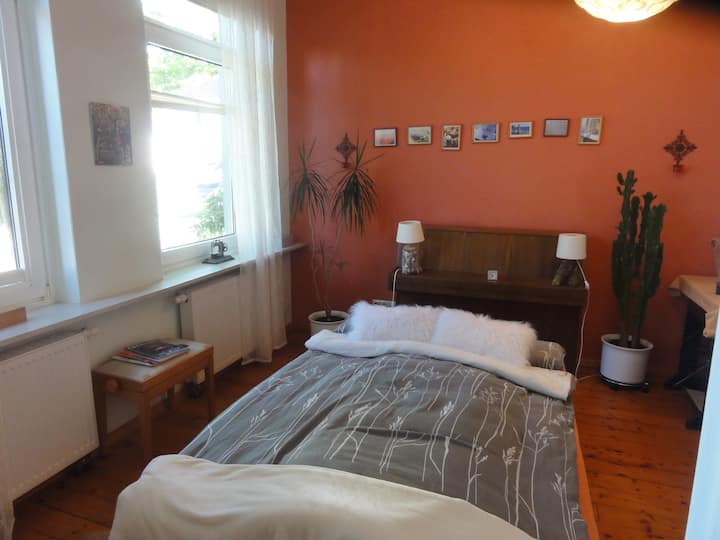 Zentrumnahes Privatzimmer In Schönem Altbau - Oldenburg