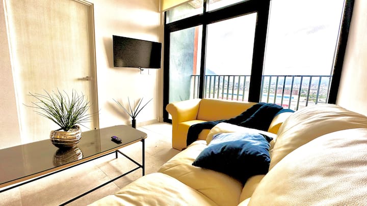 Condominio Con Increíble Vista A Fundidora - Monterrey